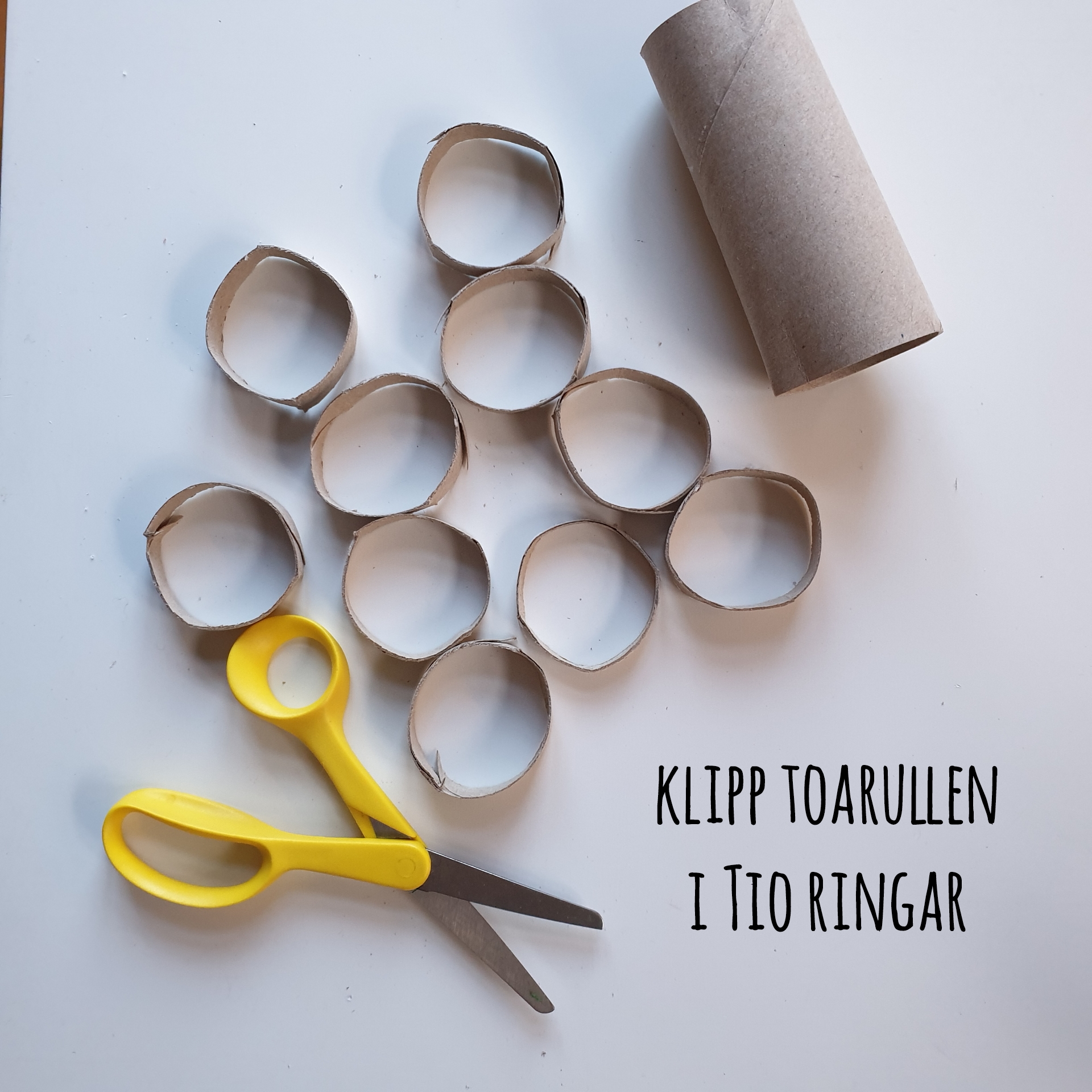 Julpyssel av toarullar :: Pysselmorgon